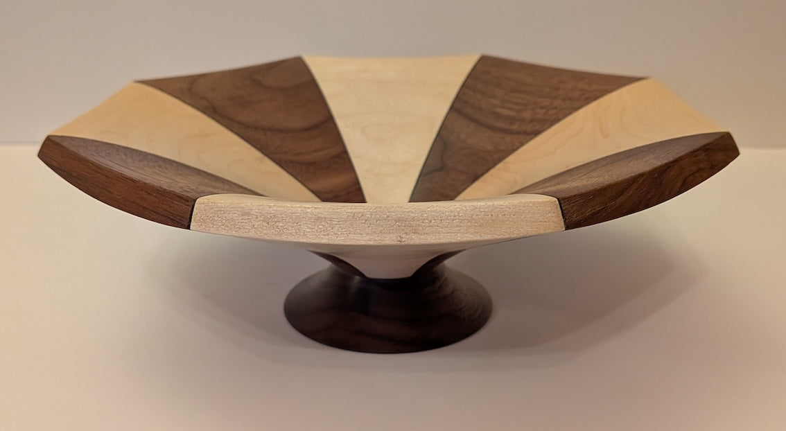 Art deco bowl in Walnut and Maple by - Neil Paterson – Mugdock Makkers